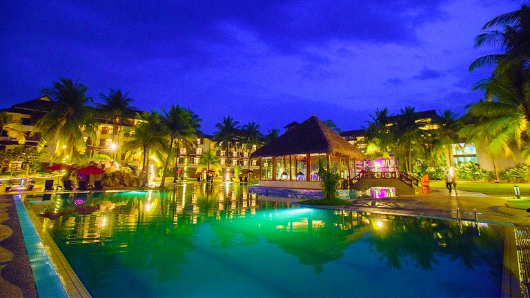 FACILITIES & ACTIVITIES - Sand & Sandals